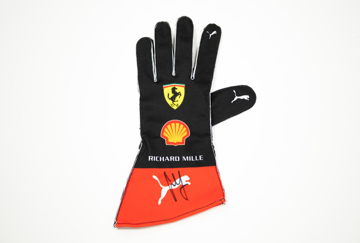 Carlos Sainz Jr. Signed Ferrari Glove FORMULA 1 F1 Genuine Signature A ...