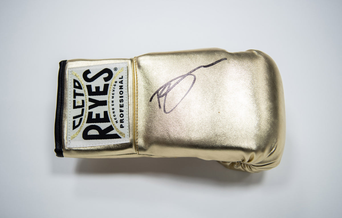Dolph Lundgren SIGNED Cleto Reyes Boxing Glove Rocky Ivan Drago AFTAL ...