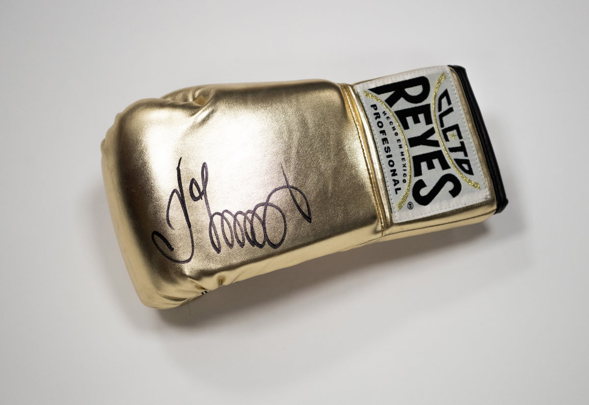 Oleksandr Usyk Signed Boxing Reyes Glove Ukraine Genuine Signature AFT ...